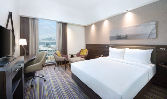 Hampton by Hilton